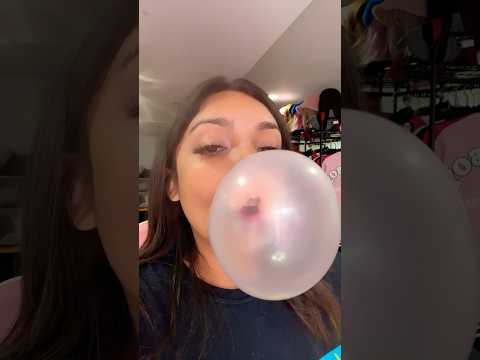 BUBBLE ASMR | blowing bubble gum popping sounds