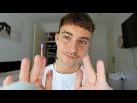 the kind of ASMR i'd watch if i was sleeepy