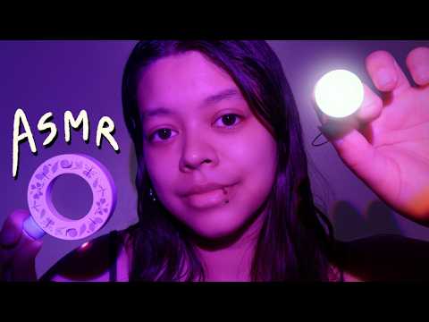 Ton visage est bizarre.. je l'examine 🔍 | ROLEPLAY ASMR FR