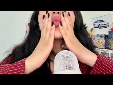 ASMR | MOUTH SOUNDS & WHISPERS ♥️