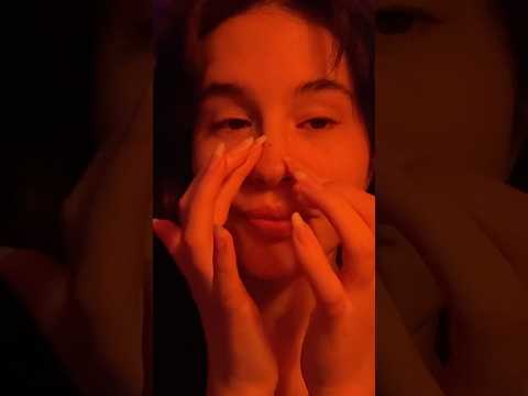 Dreamy and gentle face tracing asmr - The ASMR Index
