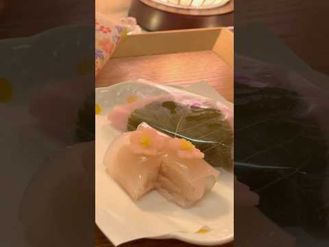 😋 #ASMR #wagashi #shorts - The ASMR Index