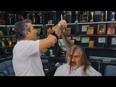 HAIR AND BEARD TRIMMING AND MASSAGE WITH MUNUR ONKAN