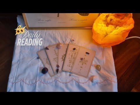 Someone is a little bit jealous of you 👀 #tarot #tarotreading #tarotreader