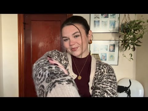 ASMR Cozy fabric sounds - by Bella Mur - The ASMR Index