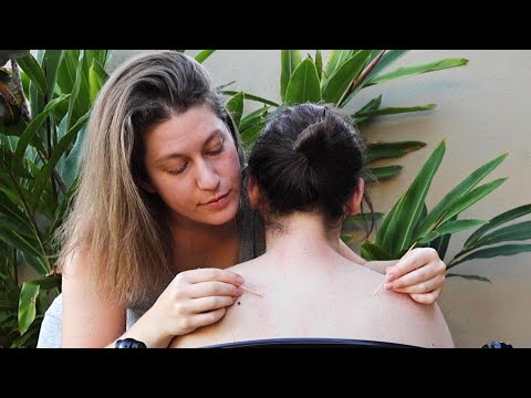 [ASMR OUTSIDE] Point Therapy - Neck and Shoulders Pain Relief (Strange ...
